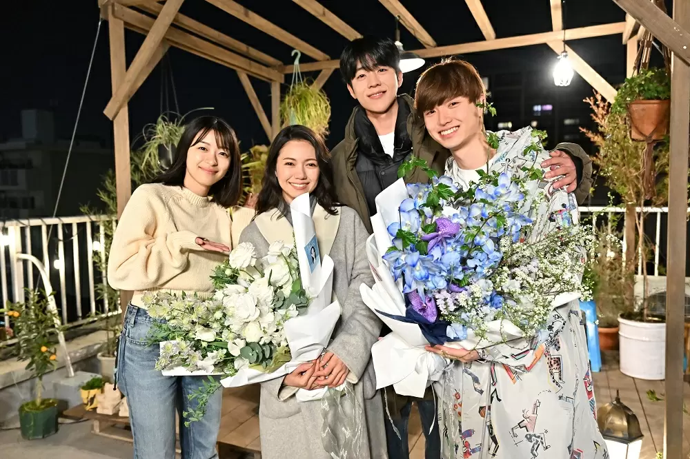 火曜ドラマ『Eye Love You』思い出の屋上で笑顔と涙溢れる感動のクランクアップ！｜TBSテレビ